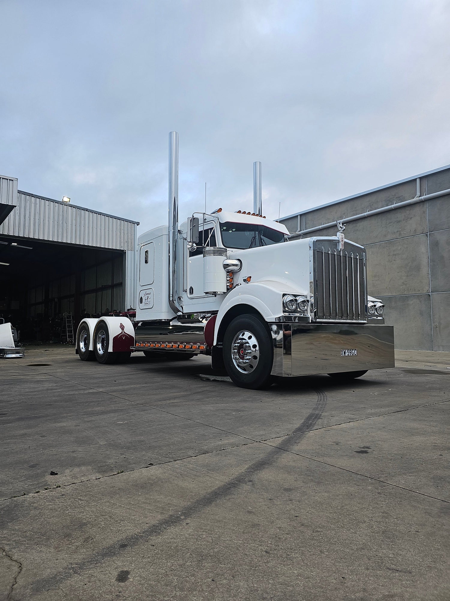 Truck Builds – Rollin' Stainless